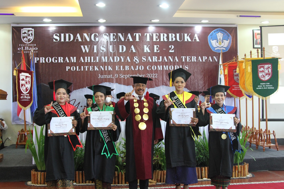 POLITEKNIK EL BAJO COMMODUS - Wisuda Ke-2 Program Ahli Madya dan Sarjana Terapan Politeknik ...